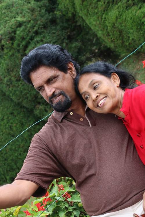 Mahinda Pathirana Biography Birthday Age Family Photos and Videos ...