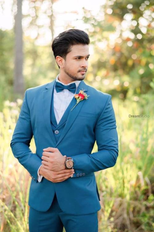 Dineth Epaliyana Biography Birthday Age Family Photos and Videos | Actor.lk