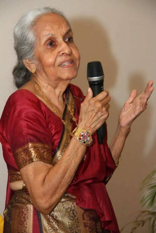 Airangani Serasinghe Biography Birthday Age Family Photos and Videos ...