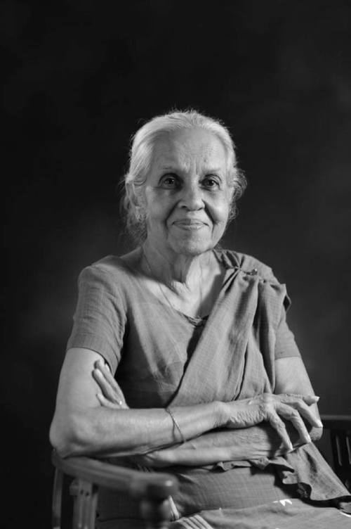 Airangani Serasinghe Biography Birthday Age Family Photos and Videos ...
