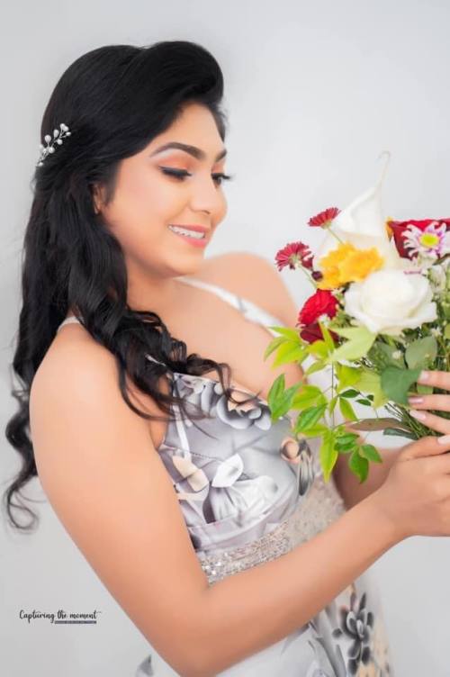 Nayomi Thakshila Biography Birthday Age Family Photos and Videos | Actor.lk