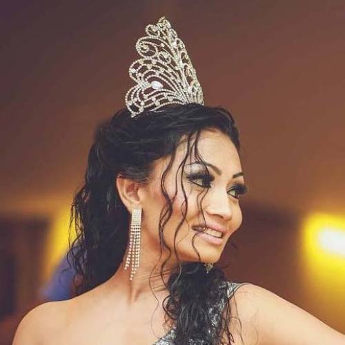 Radhika Gunawardena Biography Birthday Age Family Photos and Videos ...