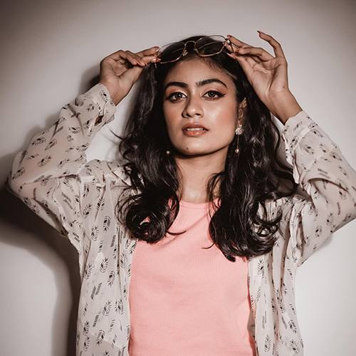 Wageesha Hansini Salgado Biography Birthday Age Family Photos and ...